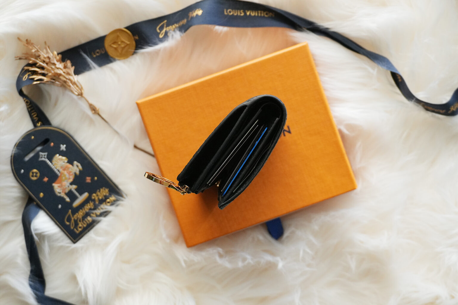 Louis Vuitton Lisa Wallet • Cold Brew Vibes • Los Angeles Lifestyle Blog